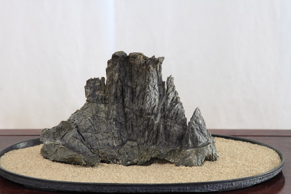 Suiseki display-Destra o sinistra? | Kitora no do